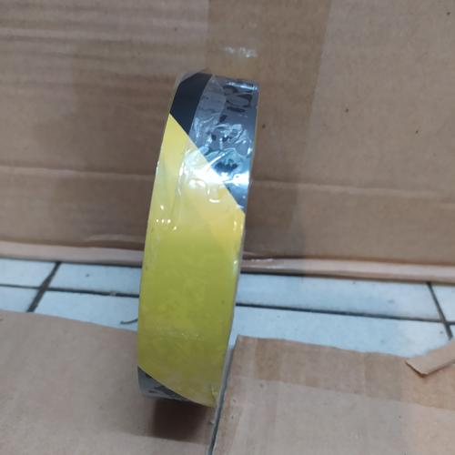 Jual lakban lantai police line floor Marking 1inch untuk pameran ...