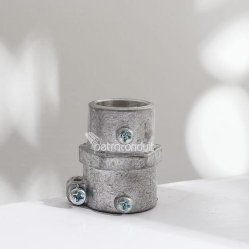 Jual Pipe Connector Metal (Flexible ke Pipa) E-31 32mm 1 1/4" - OSAKA ...