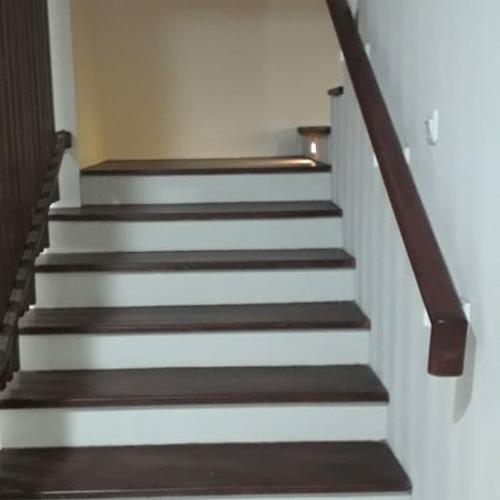 Jual Handrail kayu meiranti harga per meter - Kota Tangerang Selatan ...
