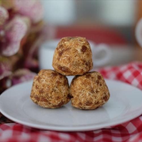 Jual Kue Putu Pesse' khas Makassar MAMA TOKO KUE Tanpa Pengawet - 6 pcs ...