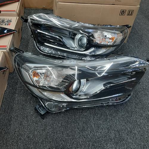 Jual Head Lamp Mobilio RS / Brio 2018 - 2019 Chrome Original New ...