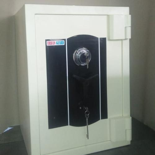 Jual Brankas Tinggi 75cm x Lebar 50cm x Kedalaman 47,5cm URBAN GUARD ...