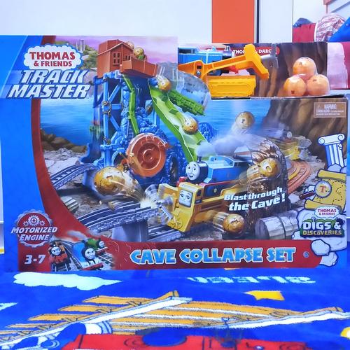 Jual Thomas and Friends CAVE COLLAPSE SET TrackMaster Motorized Engine ...
