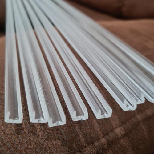 Jual rel akrilik 5mm siku U - panjang 60cm - Kota Bekasi - crystal glue ...