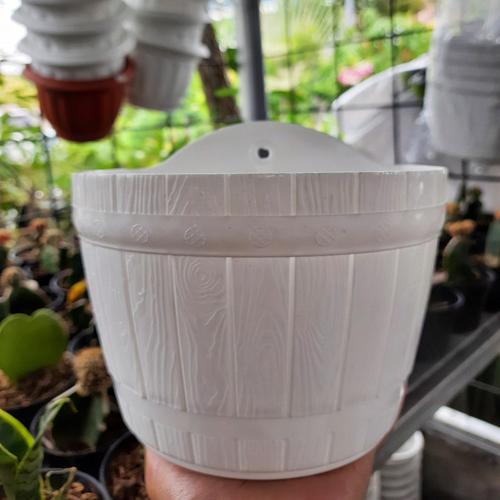 Jual Pot Bunga Tanaman Dinding Motif Kayu Gentong 18 cm / Pot Bunga ...