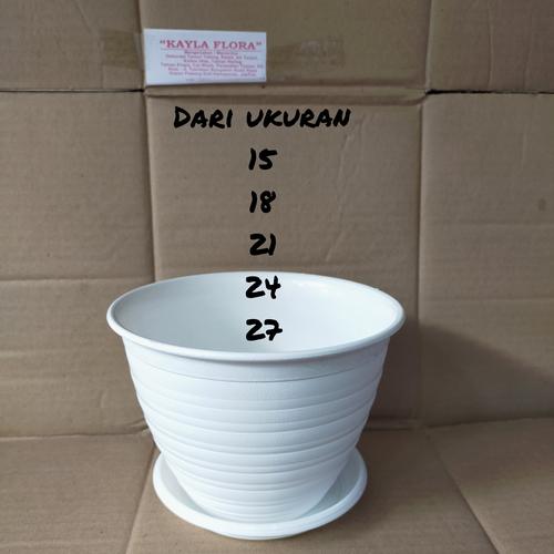 Jual pot putih + tatakan / pot plastik / pot tanaman / pot bunga - pot ...