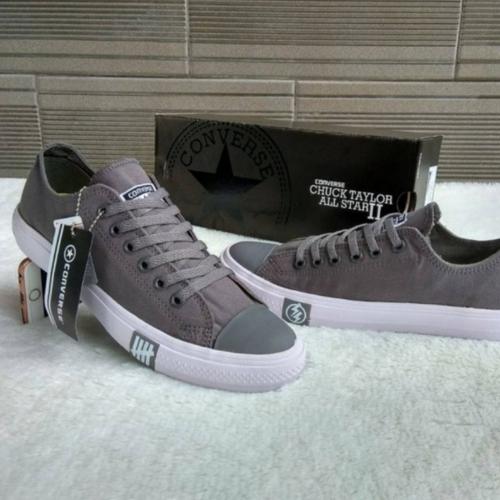 Jual sepatu ukuran 45 44 Converse Undefeated abu ukuran besar jumbo ...