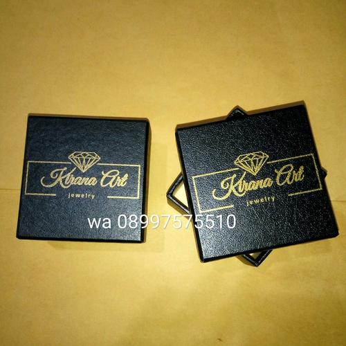 Jual Gift Box Kotak Kado 8x8x3 cm pakai logo - Kab. Bogor - Hantaran ...