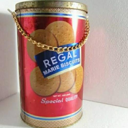 Promo marie regal biskuit kaleng 1 kg rantai - Kota Medan - cece fresh ...