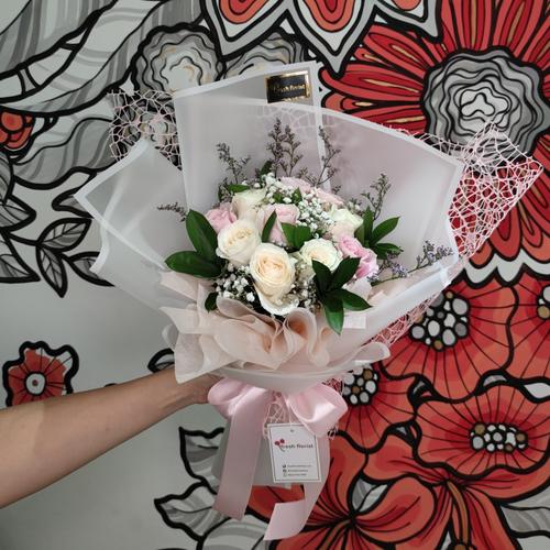 Jual Hand Bouquet Buket Bunga Wisuda Bunga Mawar Hari Ibu - Aruna ...