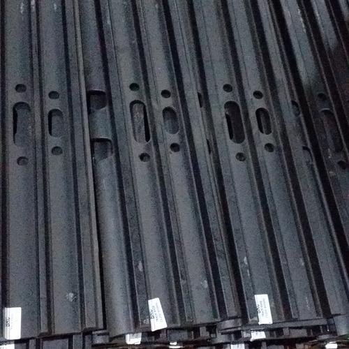 Jual track shoe papan rantai PC200 komatsu 80cm tebal 10mm - Kota ...
