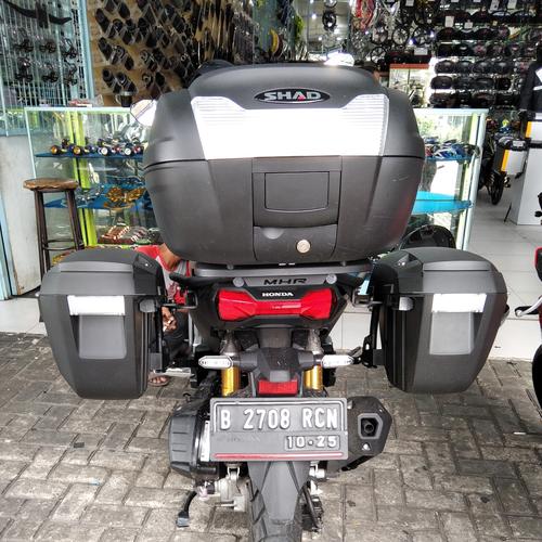 Jual Paket Box Shad Honda ADV 150: Side Box SH23 + Top Box SH40 ...