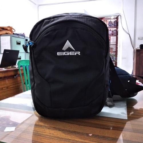 Jual SELEMPANG EIGER Z-NOMADIC TABLET 7" 1F TRAVEL POUCH 0776 - BLACK ...