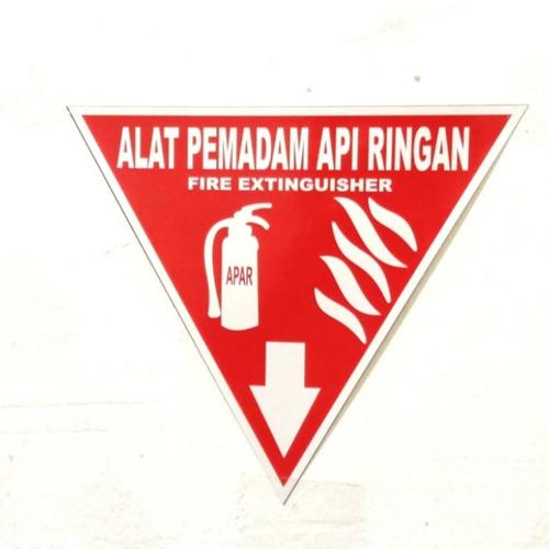 Jual JUAL SIGN STICKER SEGITIGA APAR UK 15X15CM BEDA MODEL - Jakarta ...
