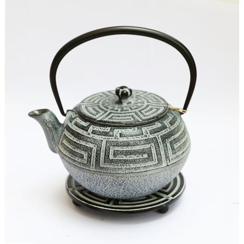 Promo OIGEN Cast iron tea Pot Marumi Uzamaki White rust 0,6L + Round Base set hand made in Japan ...