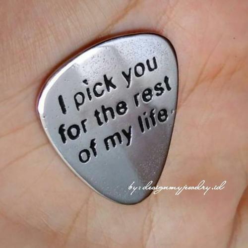 Jual Pick gitar custom silver kado gitaris - dua sisi - Kab. Jepara ...