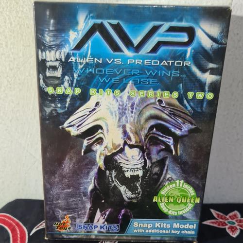 Jual AVP SNAP KITS SERIES 2 by Hot Toys - Alien Queen 11 Inch SET ...