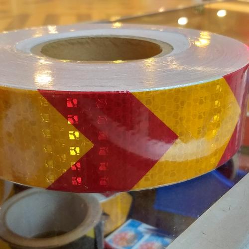 Jual sticker-stiker-scotlite-scothlite-scotlet reflective arrow not 3M ...