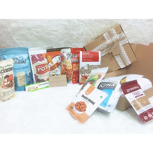 Jual Gift Box - Snack Box - Hampers untuk BIRTHDAY - GRADUATION ...