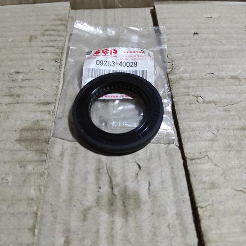 Jual seal As roda transmisi atau Oil Seal Case Difrential LH Splash ...