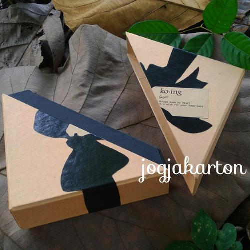 Jual Gift box/custom box/packing/packaging/kotak kado/kemasan 15x15x3cm ...