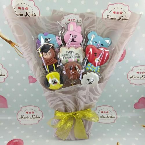 Jual Buket Wisuda Graduation tema BT21 kukis 9 pcs - Jakarta Timur ...