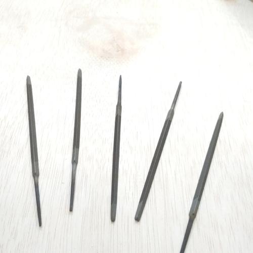 Jual KIKIR BESI KAYU 5"ALAT KIKIR MATA GERGAJI SEGITIGA CAMEL BOX ...