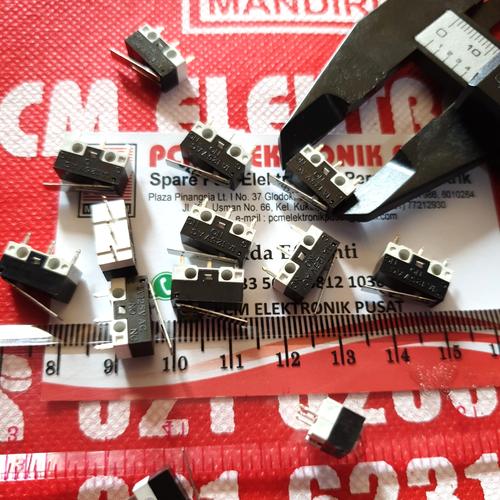 Jual PROMO " MICRO SITCH LIMIT SWITCH 3 pin putih hitam - Jakarta Barat ...