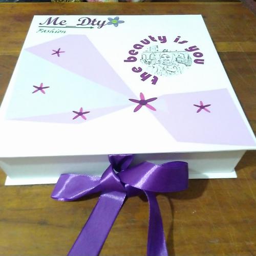 Jual hardbox / kotak kado / box kado / gift box / custom 25x25x5 cm ...