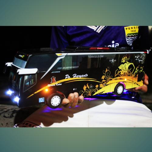 Jual Miniatur Bis Miniatur Bus Po Haryanto full lampu led - original ...