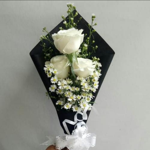 Jual buket bunga wisuda mawar asli fresh - Kota Depok - Toko bunga ...