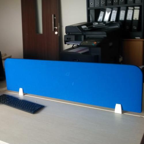 Jual Sekat meja kantor / devider meja kerja / panel pembatas meja kerja ...