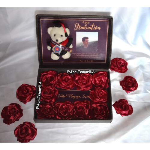 Jual Buket Bunga wisuda, kado wisuda, flower in box, kado ulang tahun ...