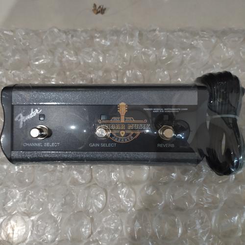 Promo Fender 3-Button Amplifier Footswitch, BMJ Cicil 0% 3x - Jakarta ...