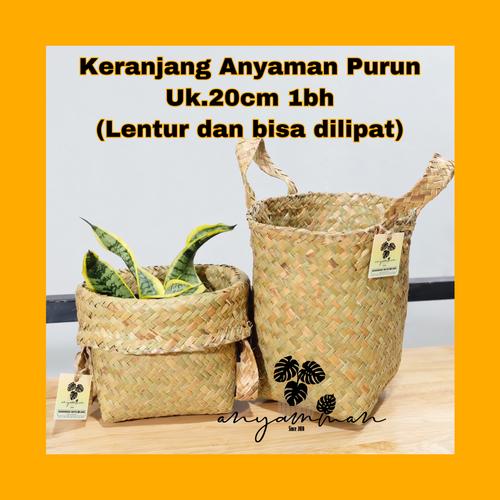 Jual Keranjang Anyaman Purun dengan Handle D20/Cover Pot Purun Kekinian ...