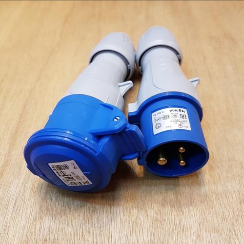 Jual LEGRAND plug set 555124 +555104 2p+e 16a / plug soket 3 kaki ...