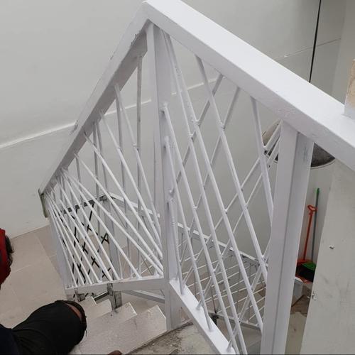 Jual ralling tangga minimalis/pegangan tangga murah/rangka hollo ...