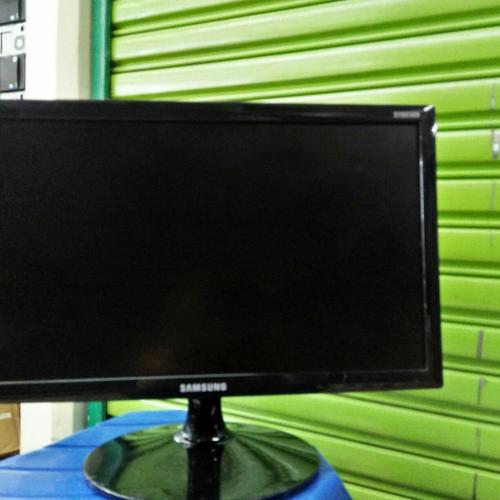 Jual MoNITOR LED SAMSUNG 19 INCHi - Jakarta Timur - juragan komputer ...