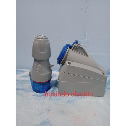 Jual LEGRAND SET 555154 Surface Mounting + 555124 Plug 1 Phase 16A IP44 ...