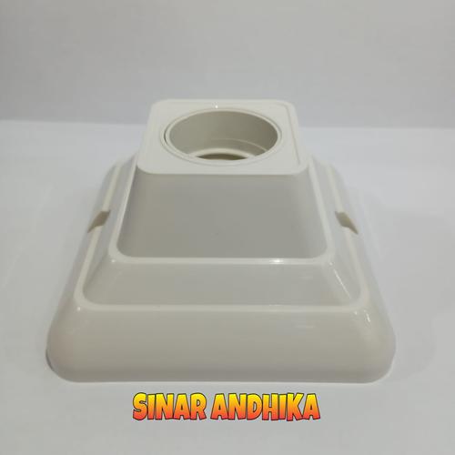 Jual Fitting Lampu Panasonic Kotak Soket E27 Nlp 52202 - Jakarta Barat ...