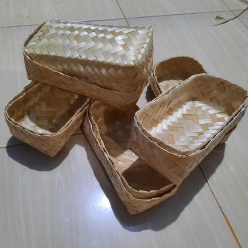 Jual besek bambu gaya baru besek cantik persegi panjang ukuran 20x10 cm ...