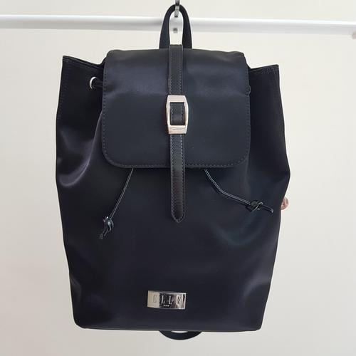 Jual PRELOVED Elle Paris Backpack Black Woman Tas Ransel Wanita Hitam ...