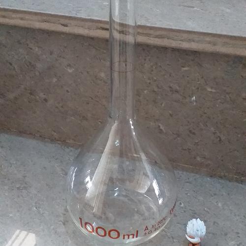 Jual Labu ukur Labu takar Volumetric Flask IWAKI 1000 ml 1 liter - Kota Surabaya - Barokah ...