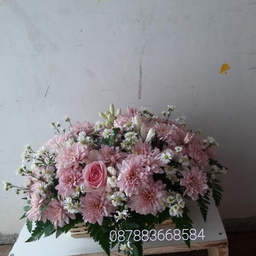 Jual rangkai bunga meja oval - Jakarta Selatan - Pandawa 5 florist ...