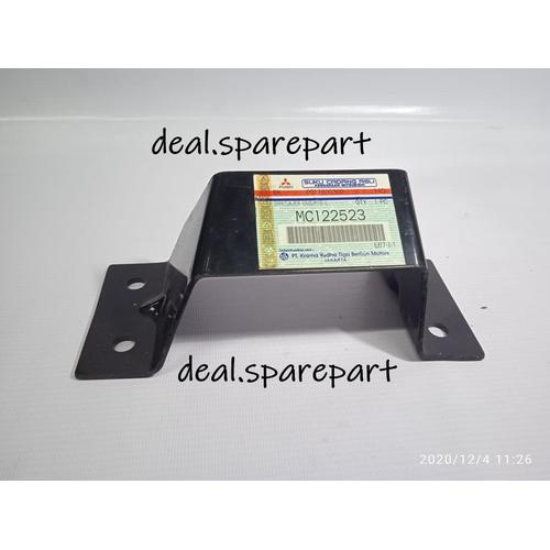 Jual Bracket Engine Mounting Belakang Kiri Mitsubishi Canter FE7 ...