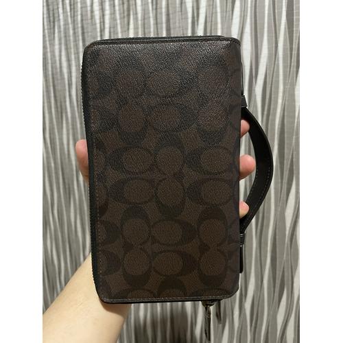 Jual Coach Men Clutch Print Brown Preloved Original - Kota Makassar ...