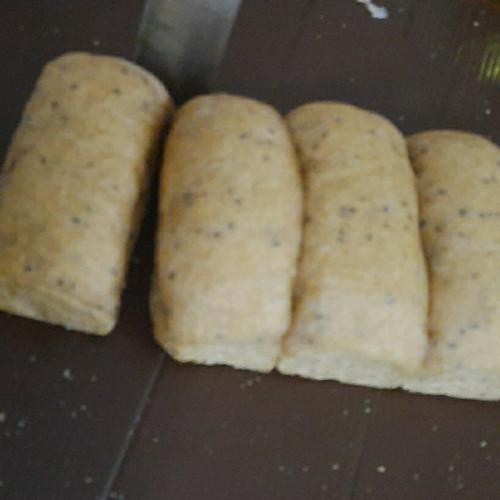 Jual Roti Gandum Utuh Chia Seed Vegan(tanpa garam,gula dan soy) - Small ...
