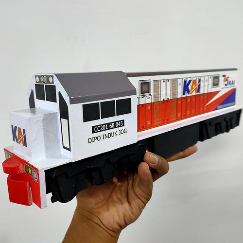 Jual miniatur kereta api lokomotif CC 201 Livery baru dan Logo KAI baru ...