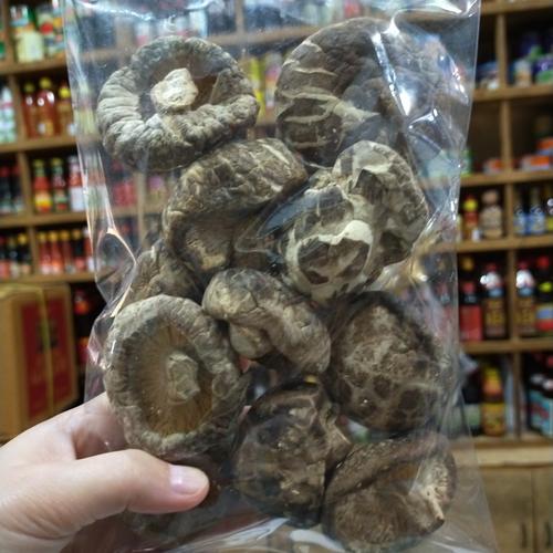 Jual Jamur Hioko Kering/ Dried Shitake Mushroom grade A ukuran BESAR ...