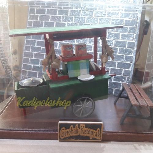 Jual Miniatur Gerobak Ketoprak dengan display box - Kota Depok ...